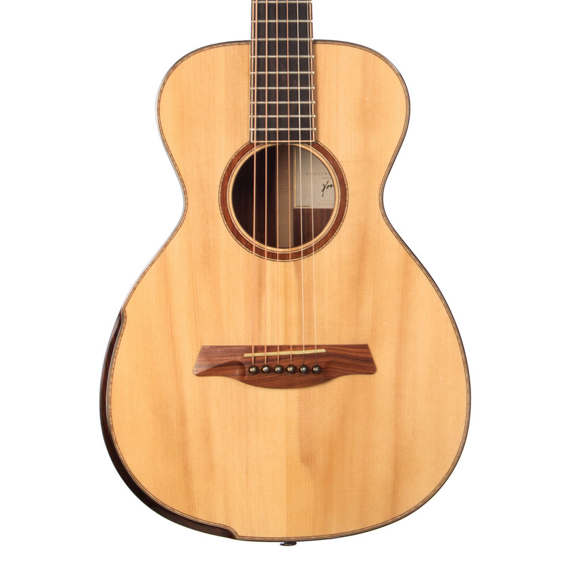Maestro Guitars Original Series Temasek - Adirondack Spruce / Pau Ferr ...
