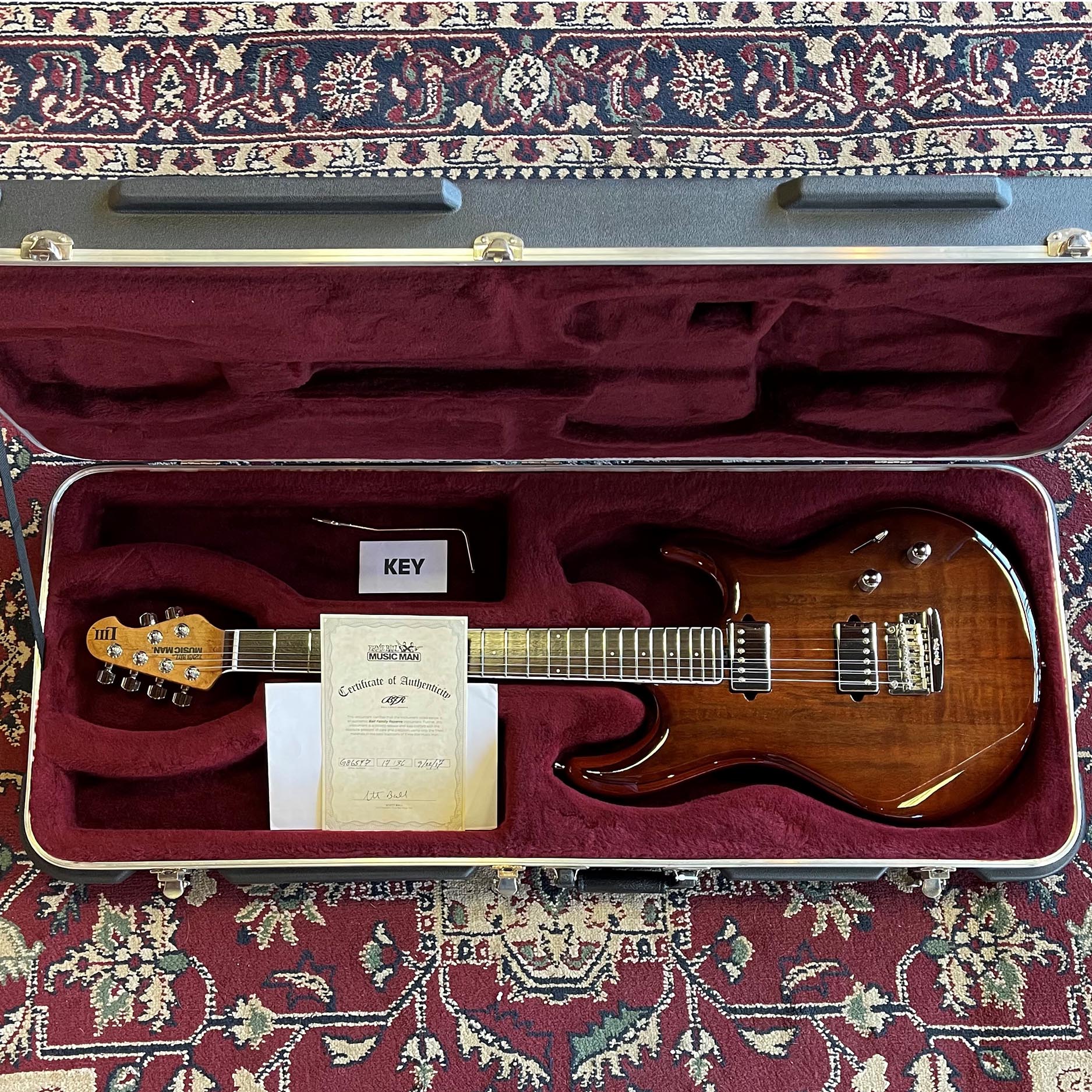 Music Man Luke III HH BFR - Claro Walnut - Steve Lukather Signature Ba ...